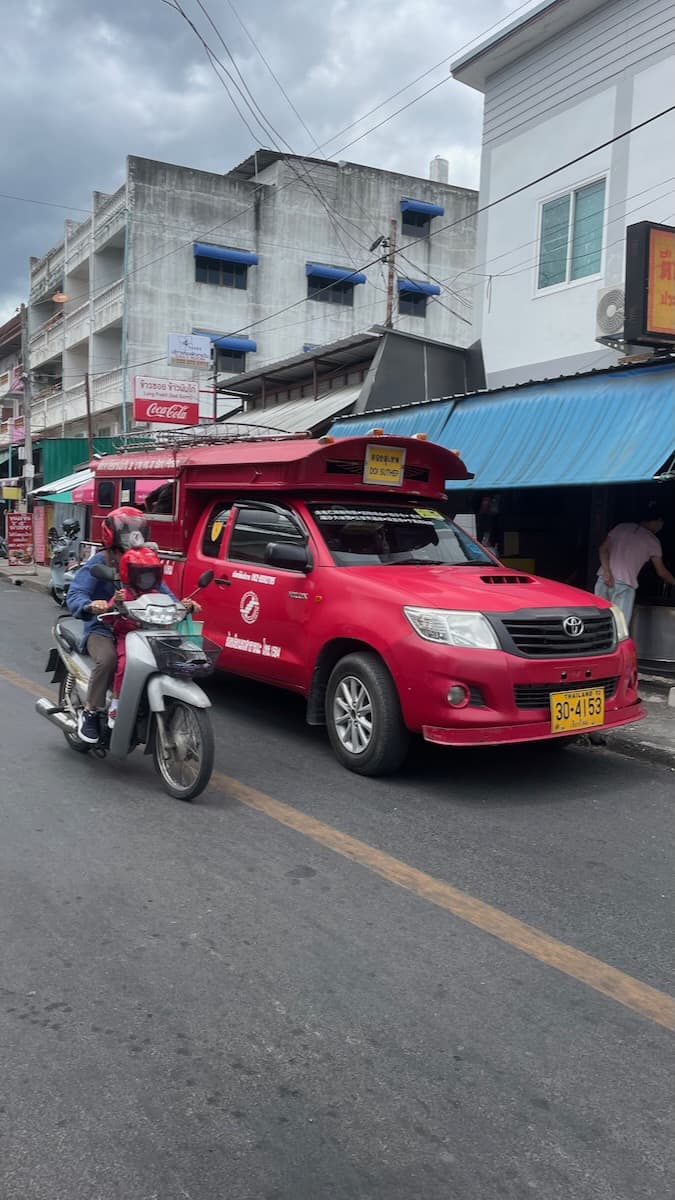 Beginner’s Guide To Riding A Chiang Mai Songthaew